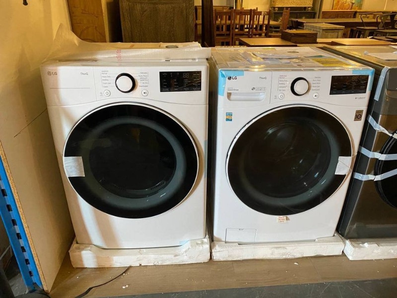 BRAND NEW LG Washer / Electric Dryer pair | Washers & Dryers | Oakville ...