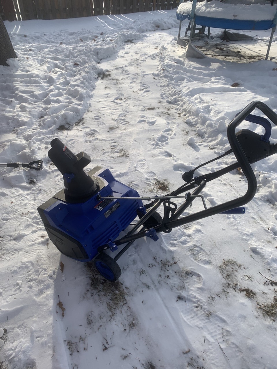 $100.00 Souffleuse à neige Snow Joe | Snowblowers | West Island | Free ...