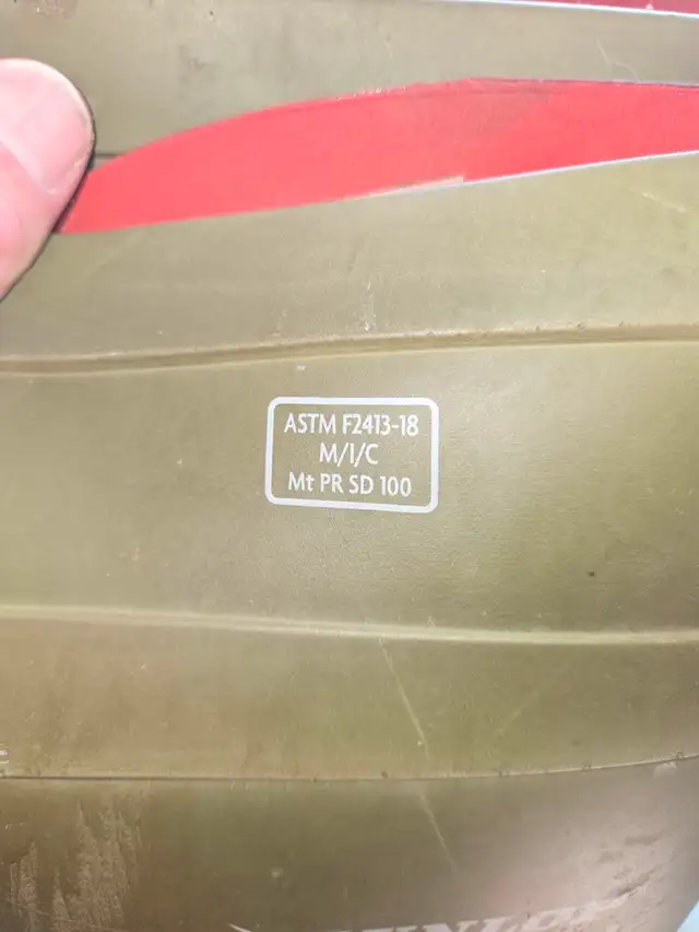 dunlop mens steel toe boots | Men's Shoes | Lethbridge | Free local ...
