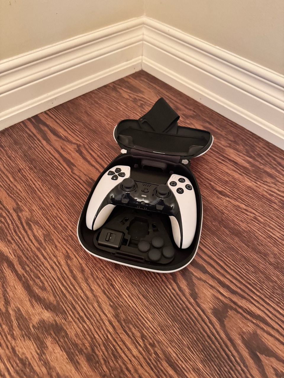 Like new Ps5 dualsense edge pro controller | Sony Playstation 5 ...