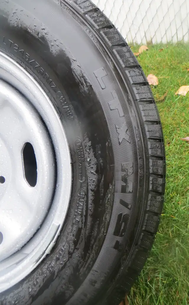 BRANDNEW F250 245/75R17 MICHELIN TIRES ON STEEL RIMS WITH TPMS. | Tires ...