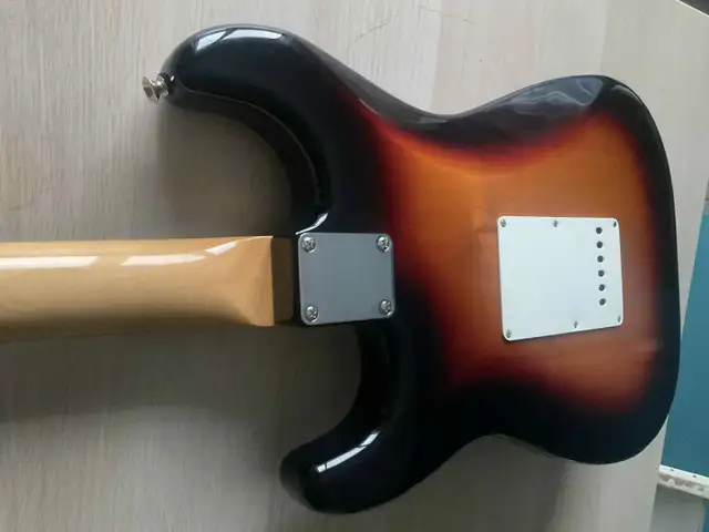 Fender Stratocaster Vintera II 60's.PRIX POUR VENTE RAPIDE | Guitars ...