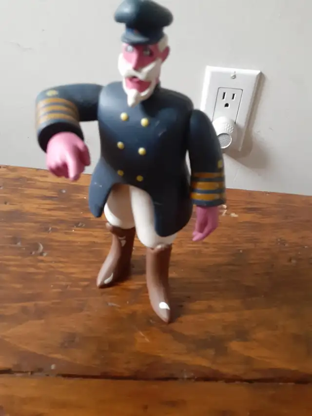 THE BEATLES McFarlane Toys Captain Fred Yellow Submarine | Arts ...