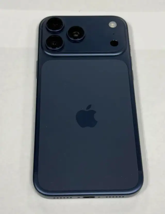 iPhone Pro Max 512GB Unlocked with Receipt - Trade for iPhone 17 | Cell ...