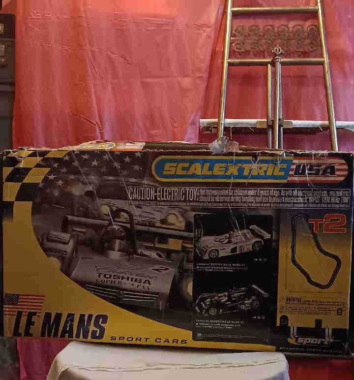 Scalextric USA Le Mans T2 set | Toys & Games | City of Toronto | Kijiji ...