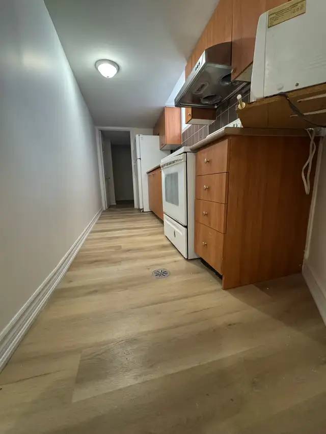 1 Bedroom Apartment | Square One | $1500 + Utils | Long Term Rentals ...