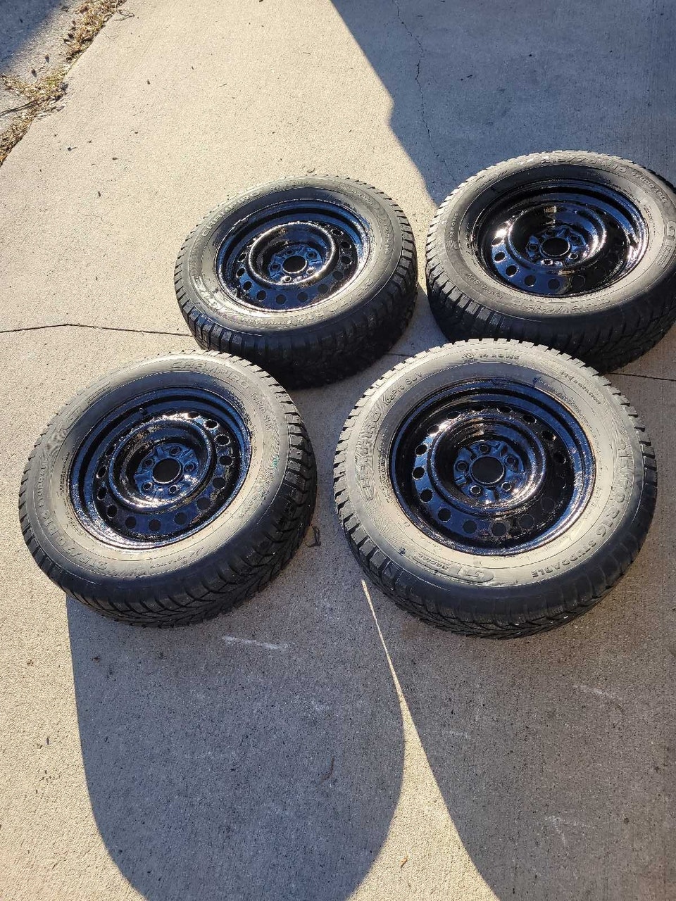 Champiro GT Ice Pro SUV 215/70 R16 studded tires | Tires & Rims ...