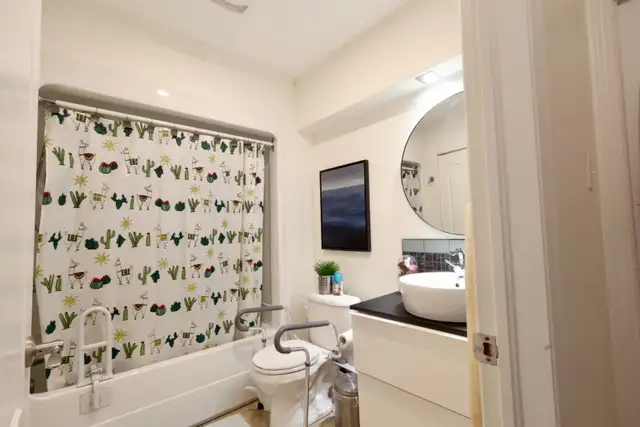CONDO 4 1/2 À LOUER MEUBLÉ ET TOUT INCLUS TRANQUILLE À MAGOG | Long ...
