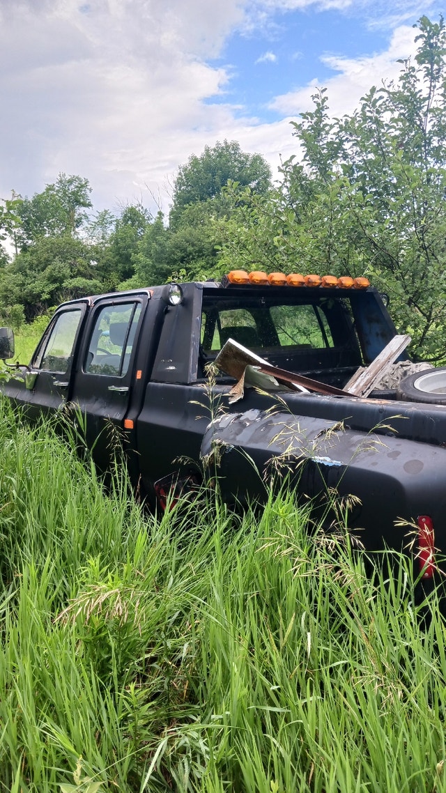 1988 square body 3x3 with wheel lift | Cars & Trucks | Barrie | Kijiji