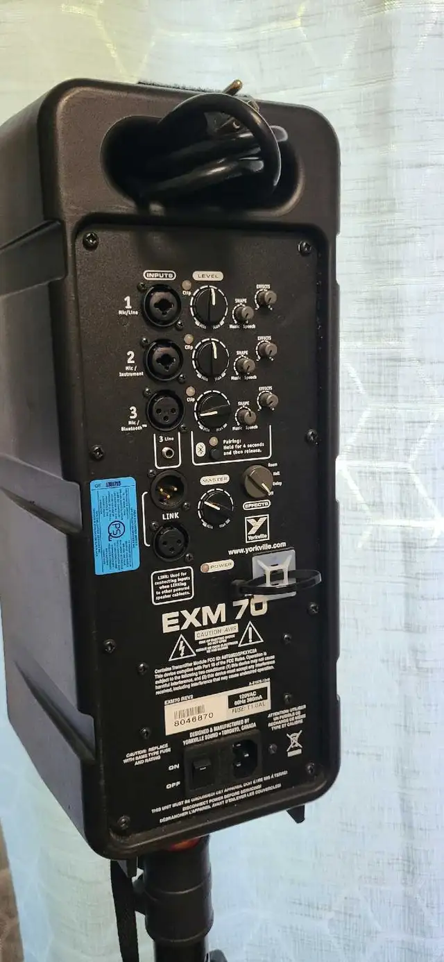 Yorkville EXM-Mobile with Stands & SM 58 | Performance & DJ Equipment ...