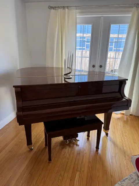 Wurlitzer Baby Grand Piano – Model G-411 | Pianos & Keyboards | City of Toronto | Free local ...
