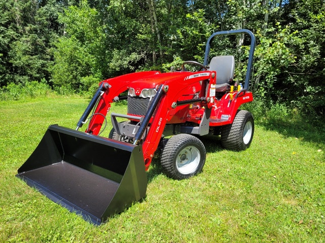 2016 Massey Ferguson GC 1705 4x4 Tractor & Loader | Farming Equipment ...