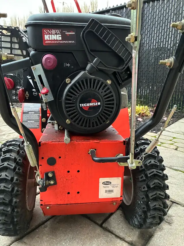 Ariens Snow Blower Sno-Thro 624E model 92001 Souffleuse Neige ...