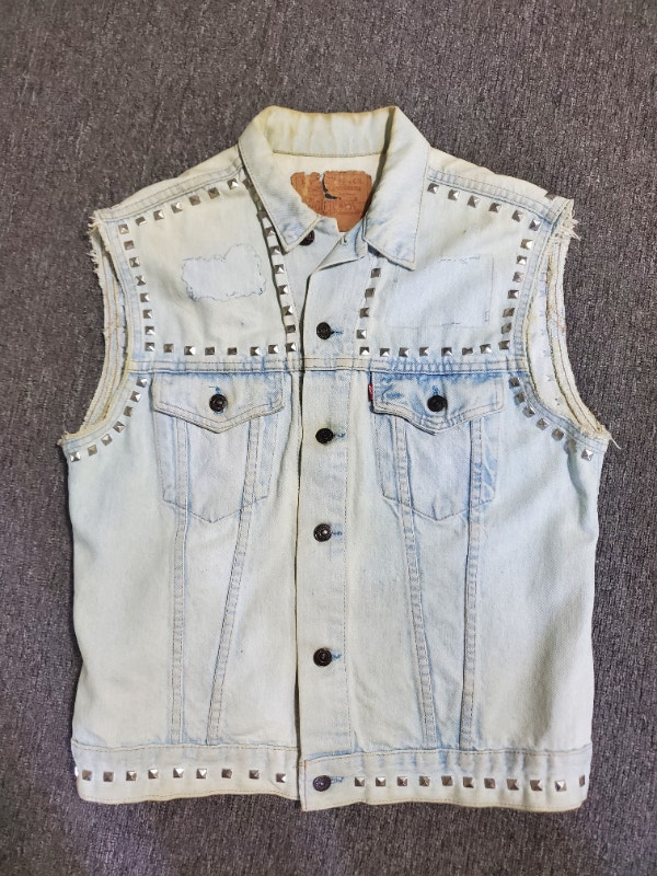 VINTAGE LEVIS DENIM PUNK VEST 42 MEDIUM LVC | Men's | City of Toronto ...