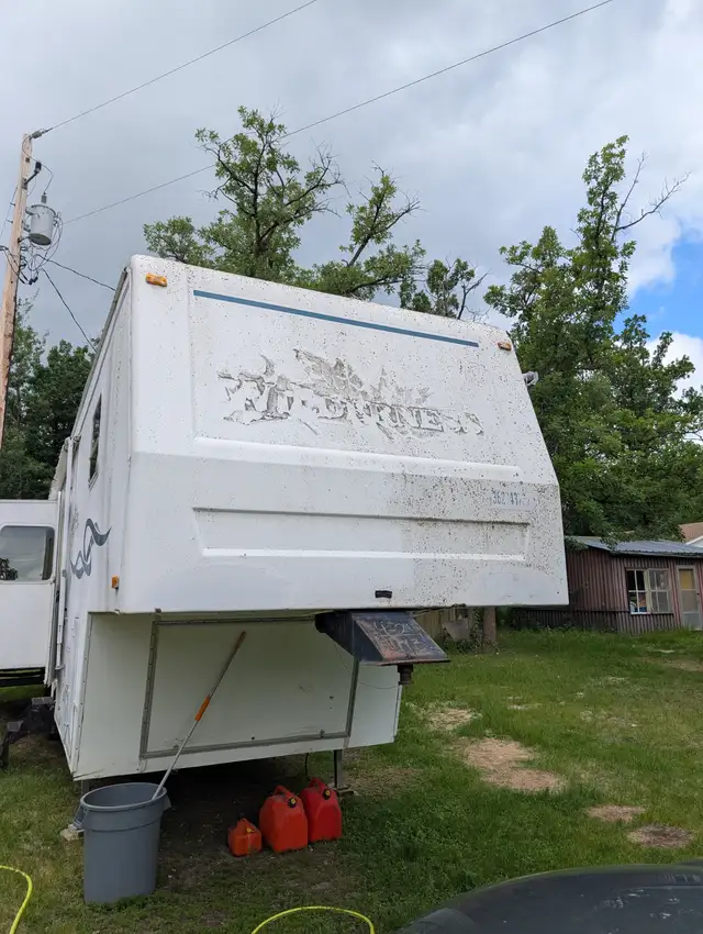 5th Wheel Wilderness For Sale with 3 slideouts | Travel Trailers ...