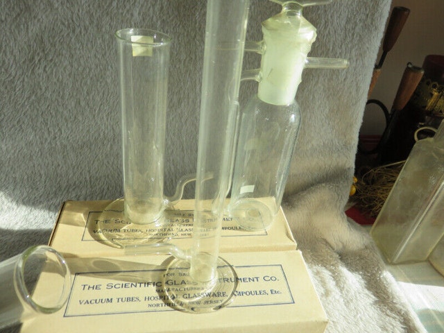 OLD VIALS, FOR CHEMISTRY LAB | Hobbies & Crafts | City of Toronto | Kijiji