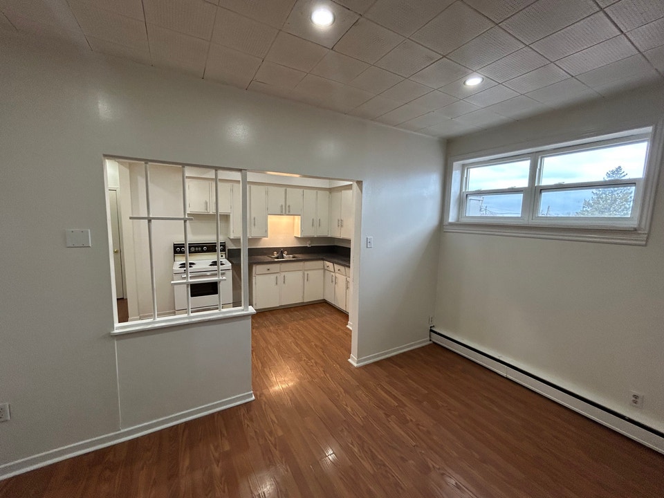 ONE BEDROOM ALL IN $1,550/AVAIL APRIL 1ST | Long Term Rentals ...