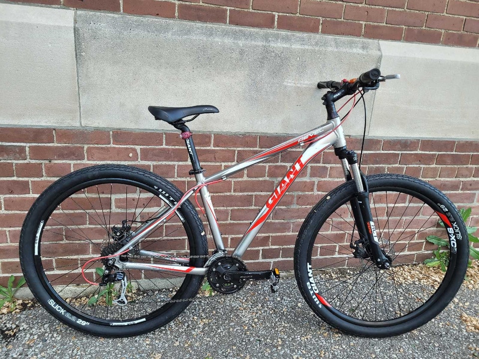 Giant Revel | Mountain | City of Toronto | Free local classifieds - Kijiji