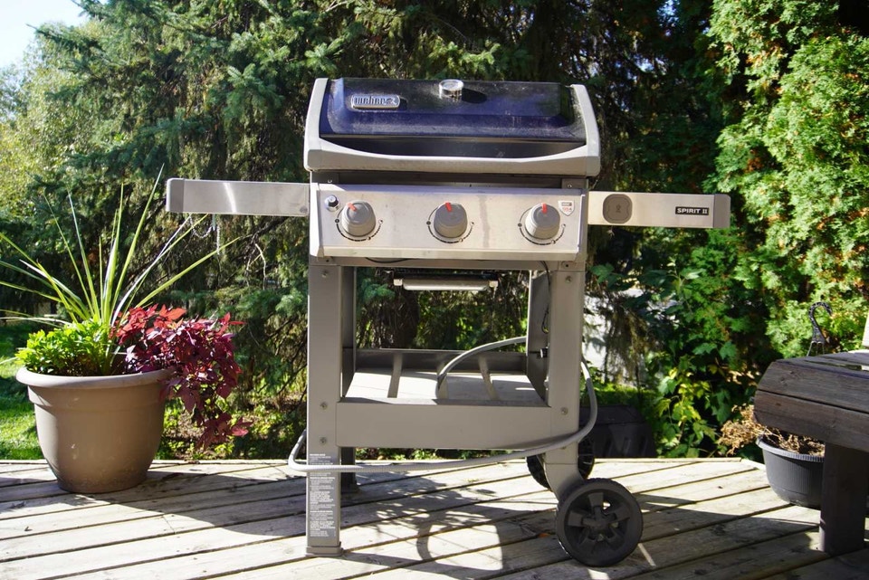 Webber Spirit 2 Natural Gas BBQ | BBQs & Outdoor Cooking | Winnipeg ...
