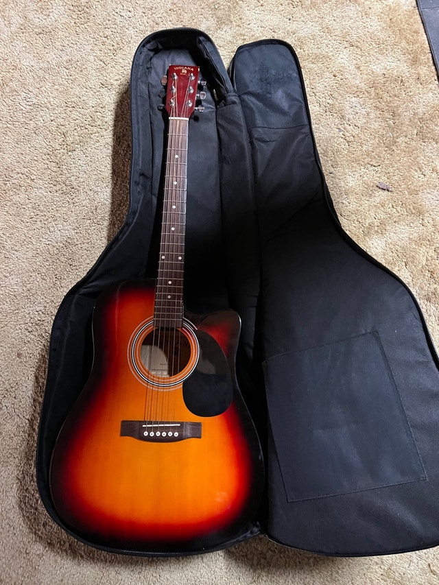 Acoustic guitar | Guitars | Edmonton | Kijiji