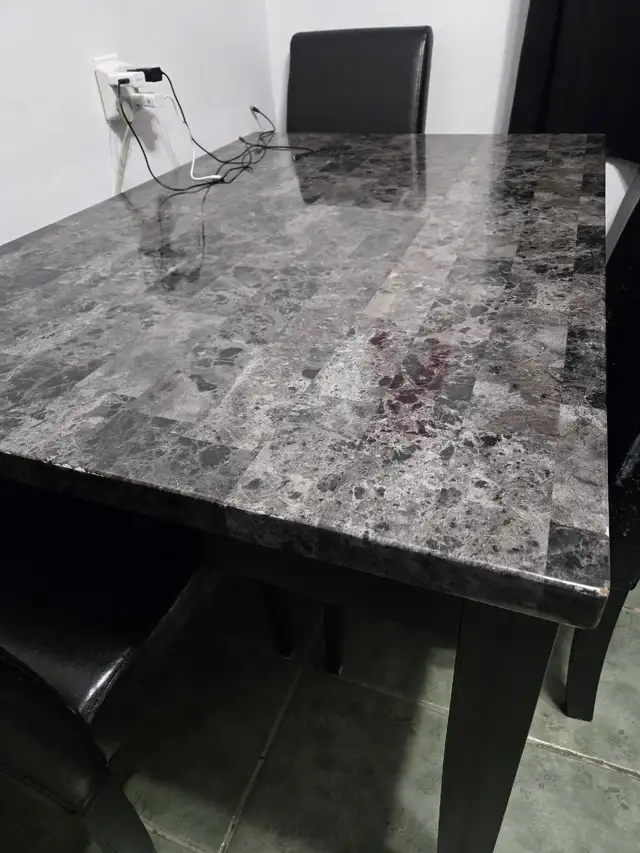 Ensemble de cuisine | Dining Tables & Sets | City of Montréal | Free ...