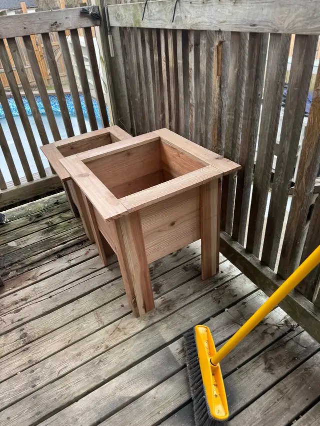 cedar planter boxes | Plants, Fertilizer & Soil | London | Free local ...
