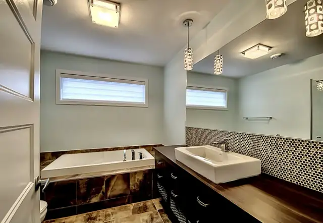 Cession rapide – 4 ½ moderne à prix réduit! 1680$ Tout inclus | Long ...