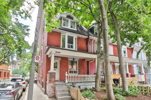 Studio Basement Apt - Yonge & College - $1450/mo - Avail. Feb. 1 | Long ...