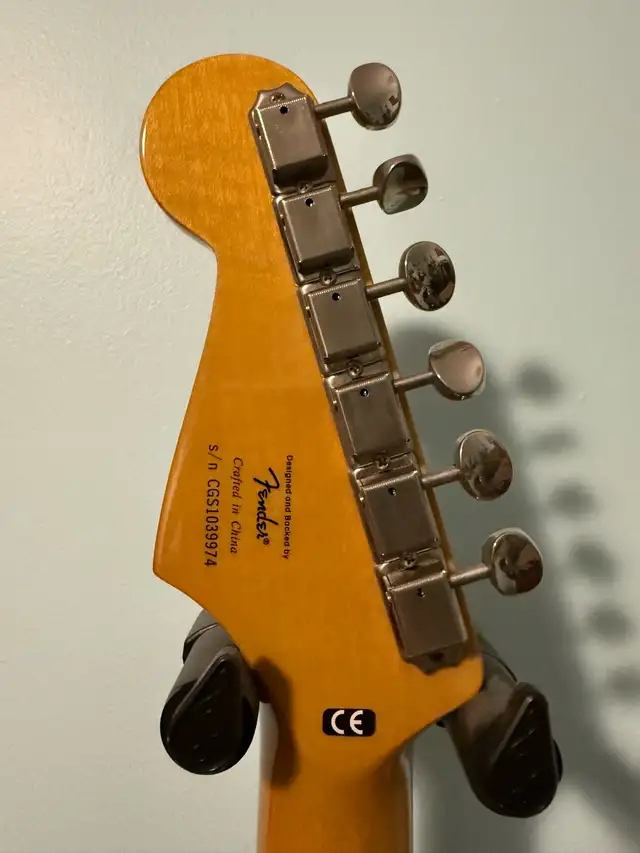 Squier Classic Vibe ’50s Stratocaster Made in China – Fiesta Re ...