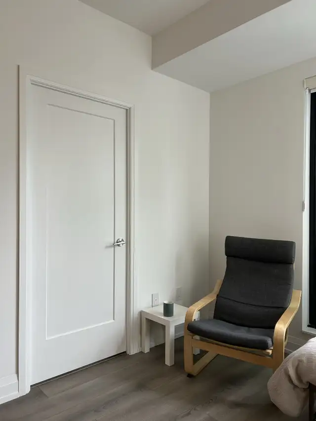 1 Bed + 1 Den at Eglinton StationTitle: 3-minute walk from Eglin | Long ...