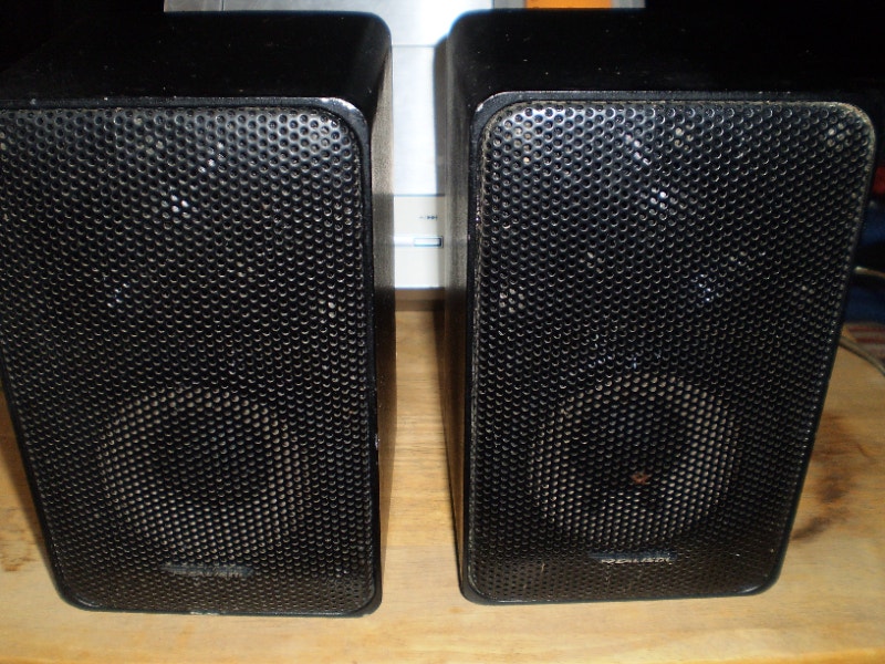 Realistic Minimus and Genexxa PRO, Heavy Metal Stereo Speakers ...