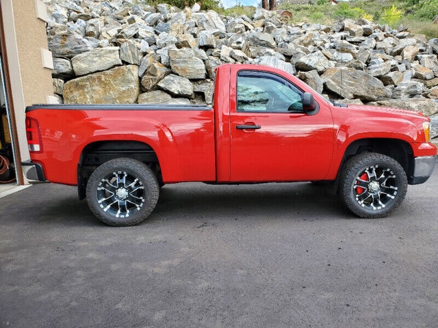 GMC REGULAR CAB SHORT BOX 4X4 Z71 LOADED | Cars & Trucks | Kelowna | Kijiji