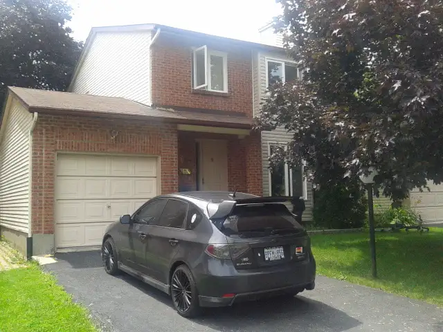 Mature Student, Young Professional, Central, Furnished | Room Rentals ...