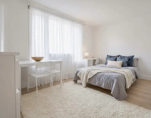 Studio meublé - Tout inclus - 3 min Métro joliette - 990$ | Long Term ...