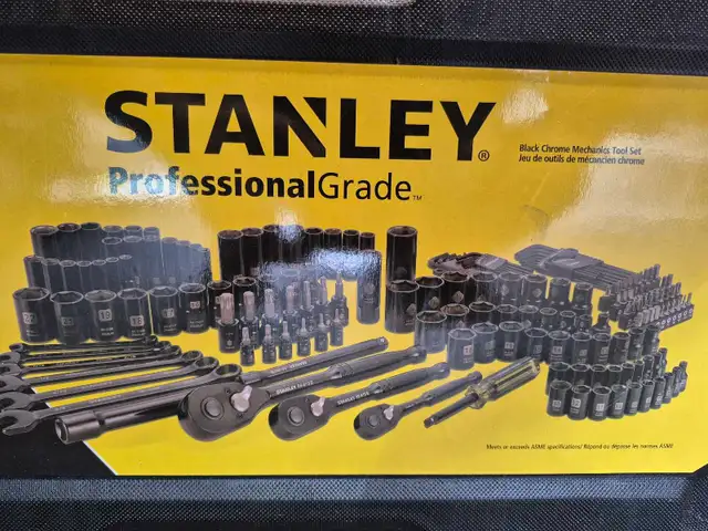 Stanley Professional Grade 183-Piece Tool Set - NEW | Hand Tools ...