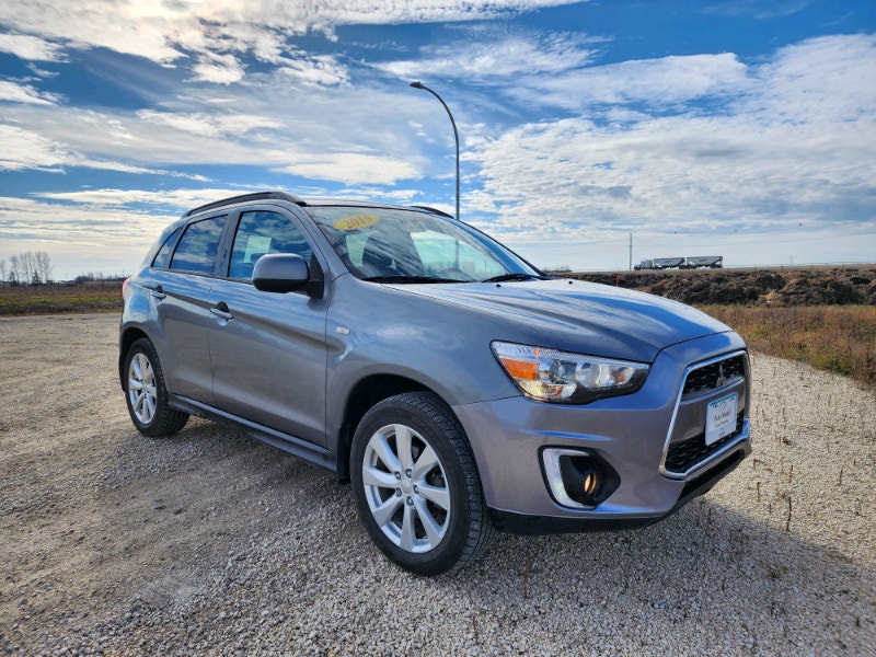 2015 Mitsubishi RVR GT 4WD 2.0LT /MOONROOF/BACK UP CAM/ LOW KMs | Cars ...