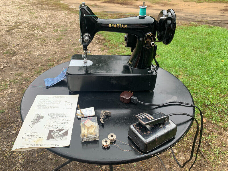 Spartan by the Singer Sewing Machine Co. model 192T for $140 | Hobbies ...