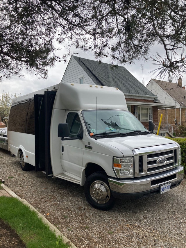 2012 Ford Party Bus 16 passenger | Cars & Trucks | City of Toronto | Kijiji