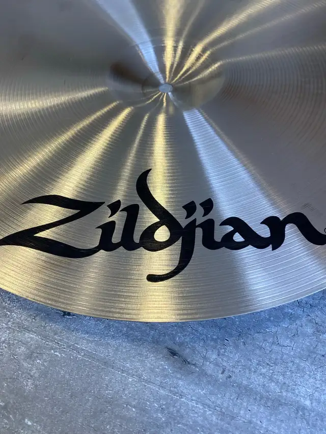 Fast Crash 16’’ Zildjian A Custom | Drums & Percussion | Laval / North ...