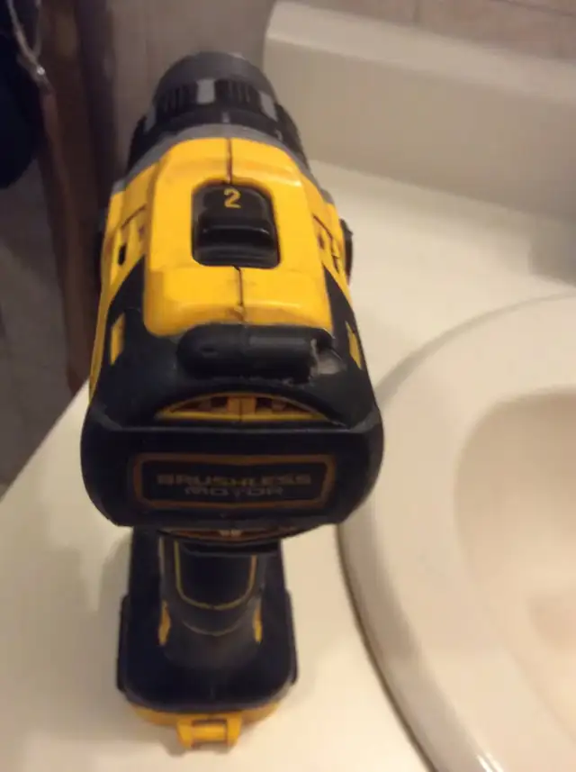 DeWALT 20V MAX* XR BRUSHLESS COMPACT DRILL / DRIVER #DCD791 | Power ...