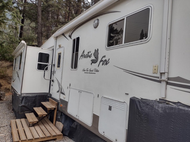 Arctic Fox 5th Wheel 38 feet 4 season. Excellent condition. | RVs ...