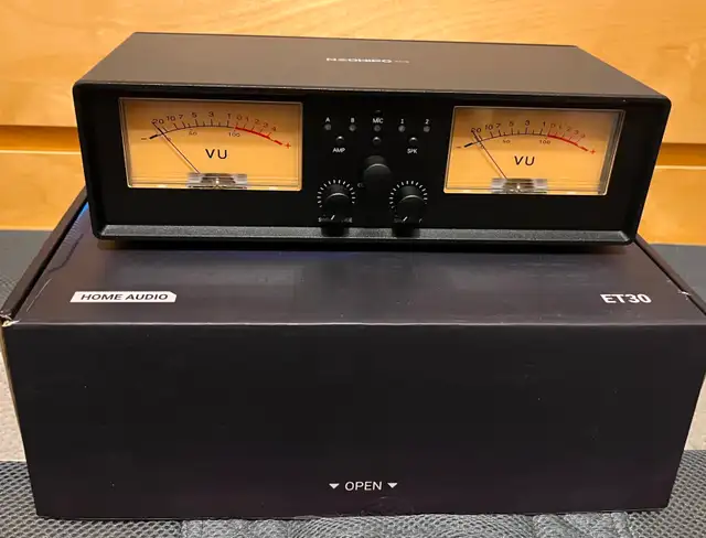 ET30 Amplifier and speakers selector with VU meters. | Stereo Systems ...