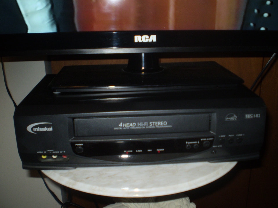 MISAKAI 4-HEAD STEREO VCR / VHS / No Issues / Working Well | Video & TV ...