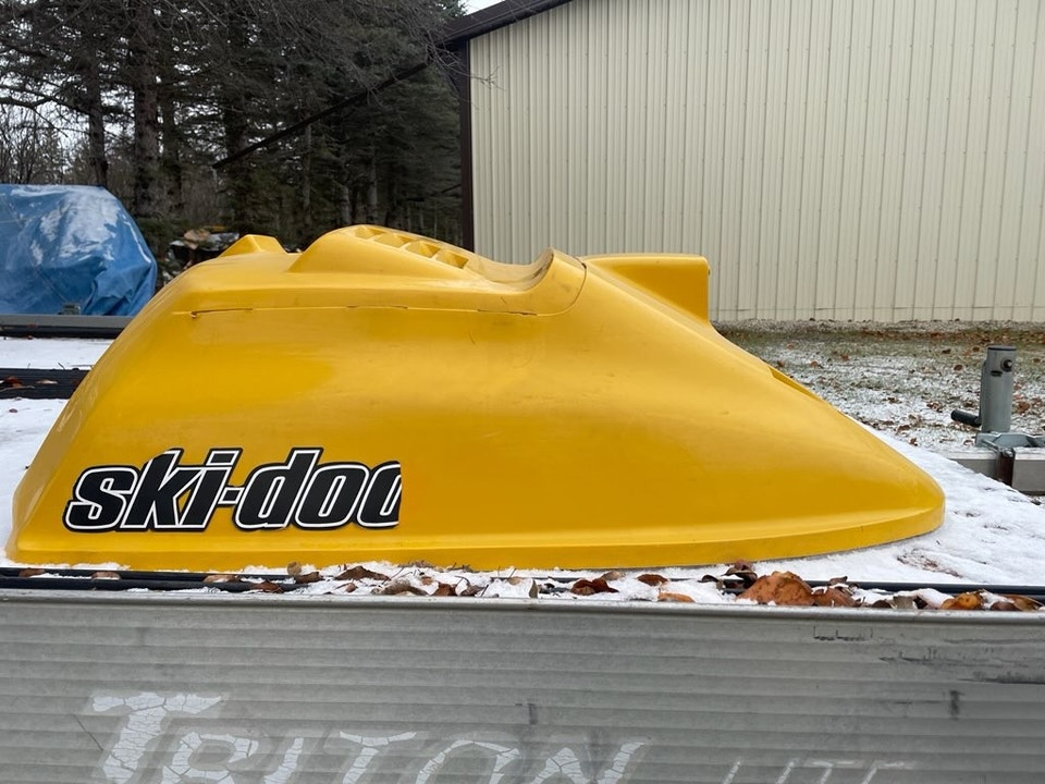 Ski Doo Tundra/Citation Cowling | Snowmobiles | Winnipeg | Free local ...