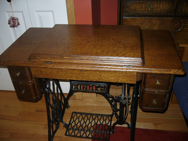Antique Singer Sewing Machine Arts And Collectibles Calgary Kijiji