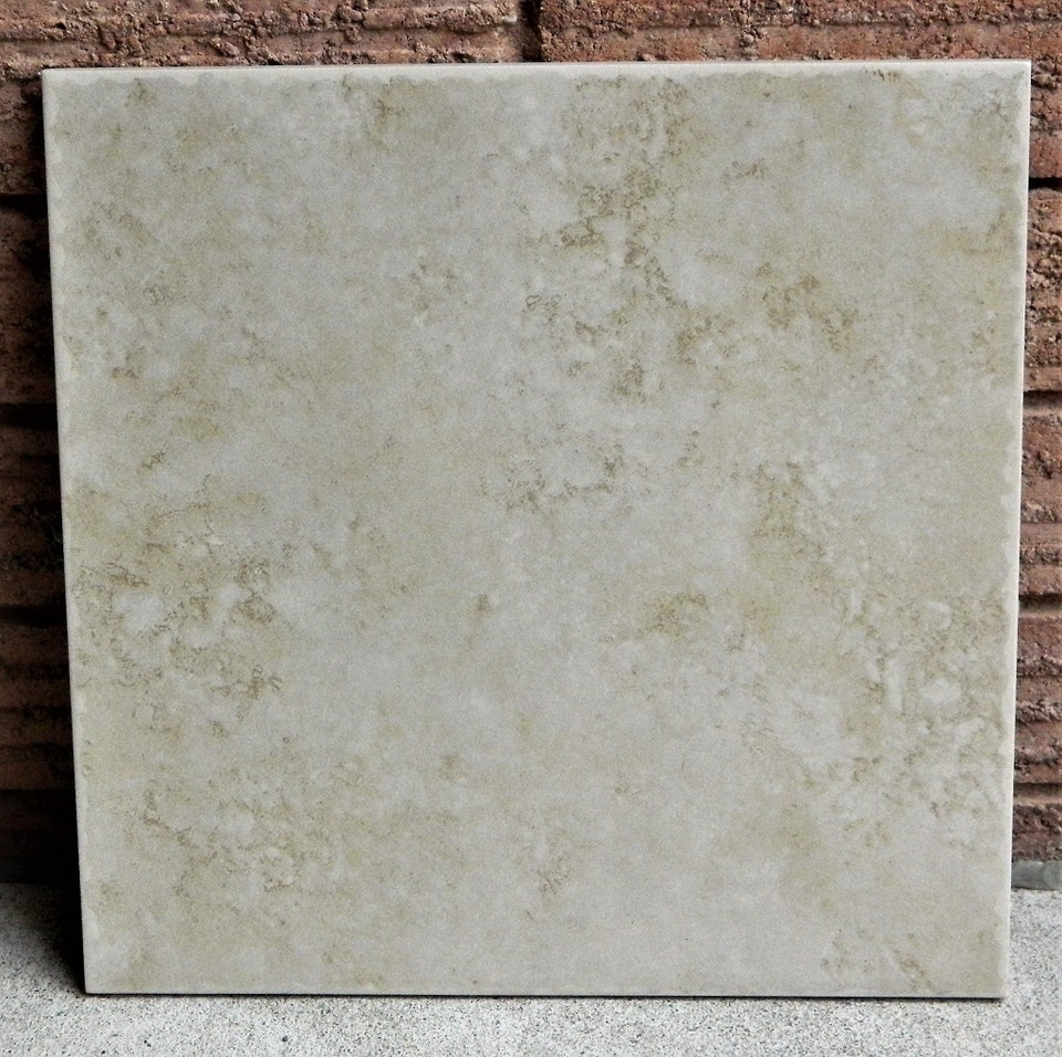 Ceramic tile beige 9 pieces | Floors & Walls | Oshawa / Durham Region ...