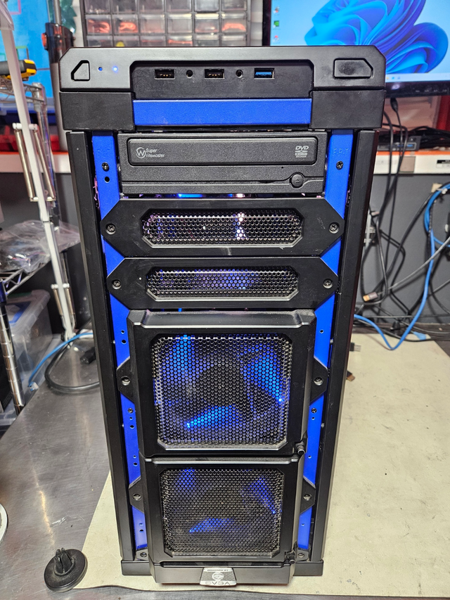 Custom Gaming PC — Ryzen 5 / GTX 970 / 32GB RAM / Win 11 | Desktop ...