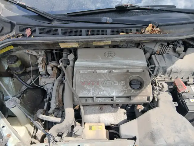 VAN TOYOTA SIENNA 8 SEATER GOOD MACHINE | Cars & Trucks | City of ...