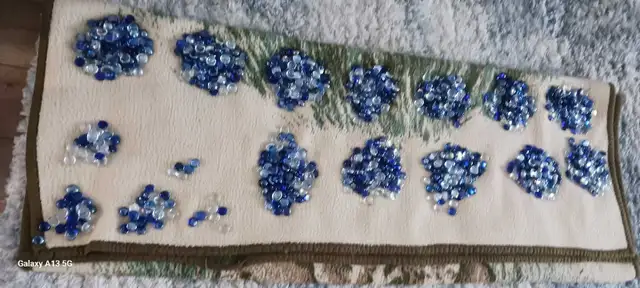 perles et bille | Other | Longueuil / South Shore | Free local ...