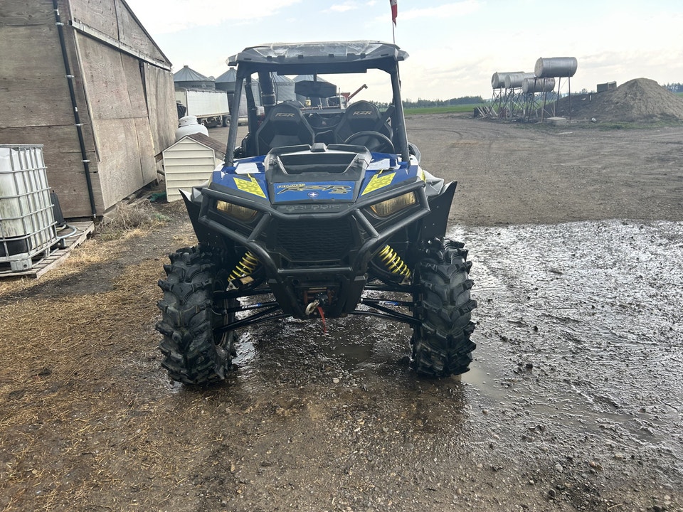 side by side | ATVs | Red Deer | Free local classifieds - Kijiji
